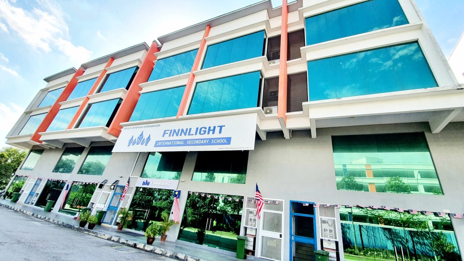 About – FINNLIGHT INTERNATIONAL SCHOOL